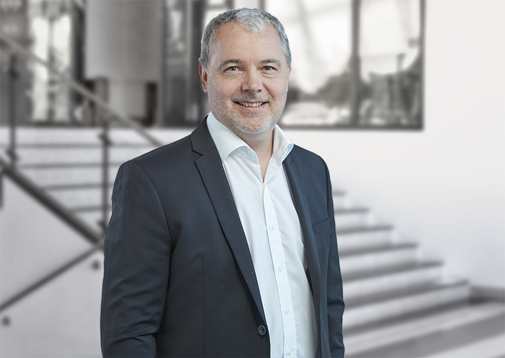 Per Schütt er Assistant Manager, HD (R) - BDO